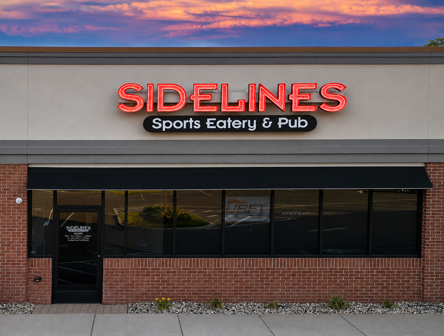 Sidelines Sports Eatery & Pub | Good Food, Great Fun Since 2000